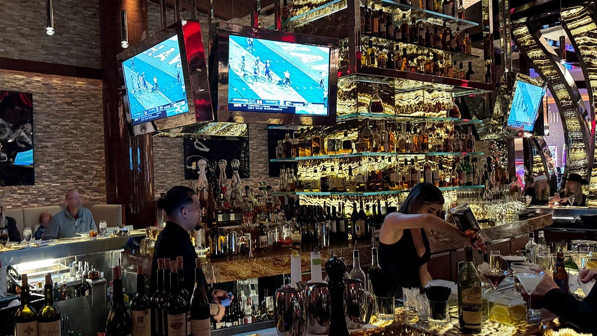 T-Bones Chophouse: A Luxurious Dining Experience