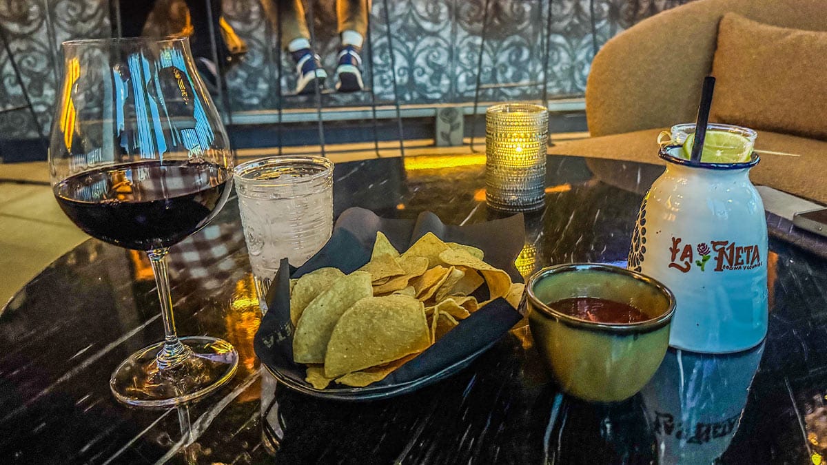 La Neta Cocina y Lounge: A Unique Upscale Mexican Experience