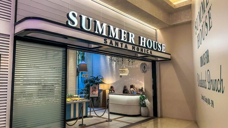 Summer House: Coastal Cool in the Desert